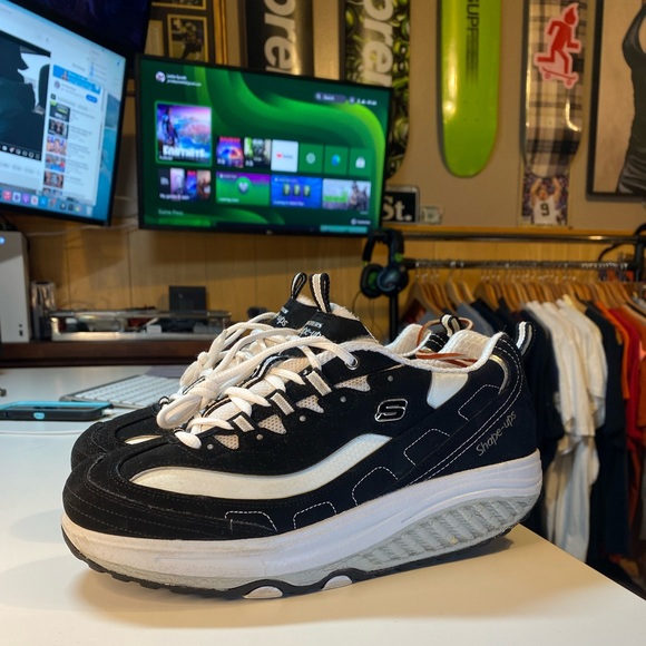 Skechers | Shoes | Skechers Shape Ups Womens Size 95 Walking Fitness ...